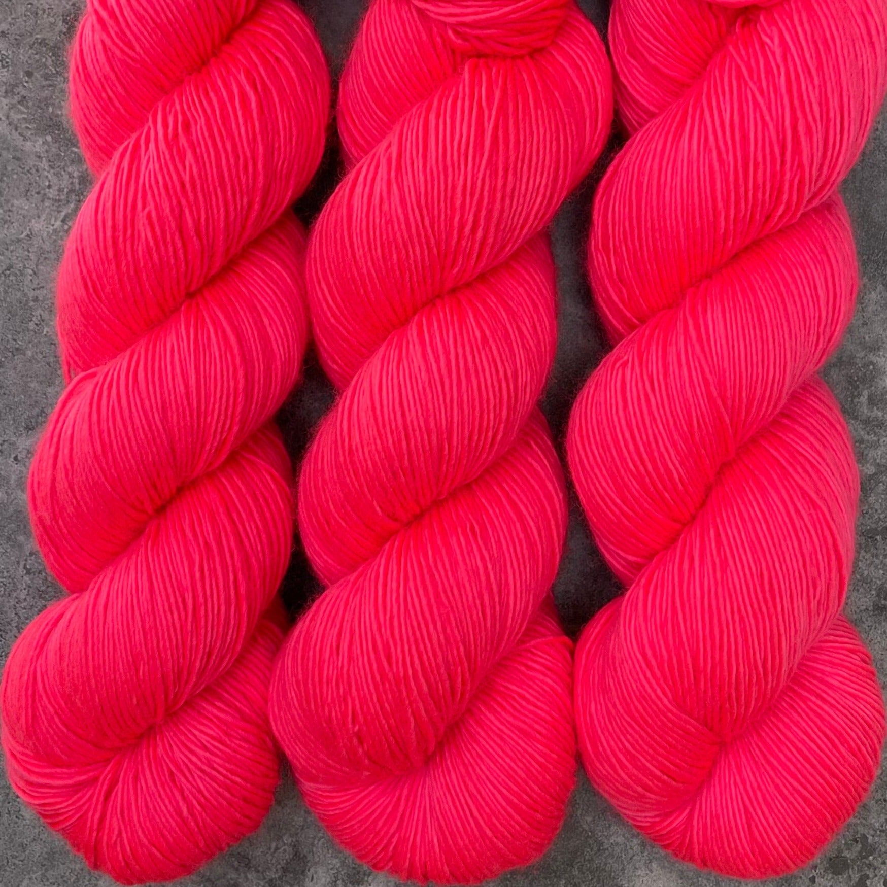 Neon Pink – Vera Yarns Design